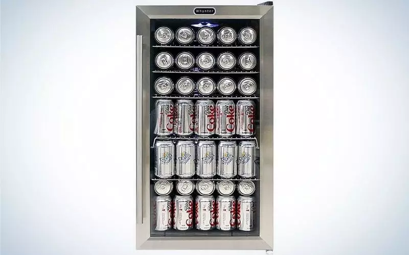 O refrigerador de bebidas Whynter BR-130SB é o melhor refrigerador de bebidas para bebedores de cerveja e refrigerante.