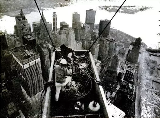 Vintage PopSci: Reporter Climbs World Trade Centerin rakennustyömaalle vuonna 1971 24130_1