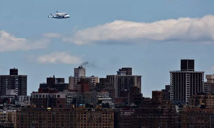 Spaceshuttle Enterprise maakt zijn laatste vlucht 28113_5