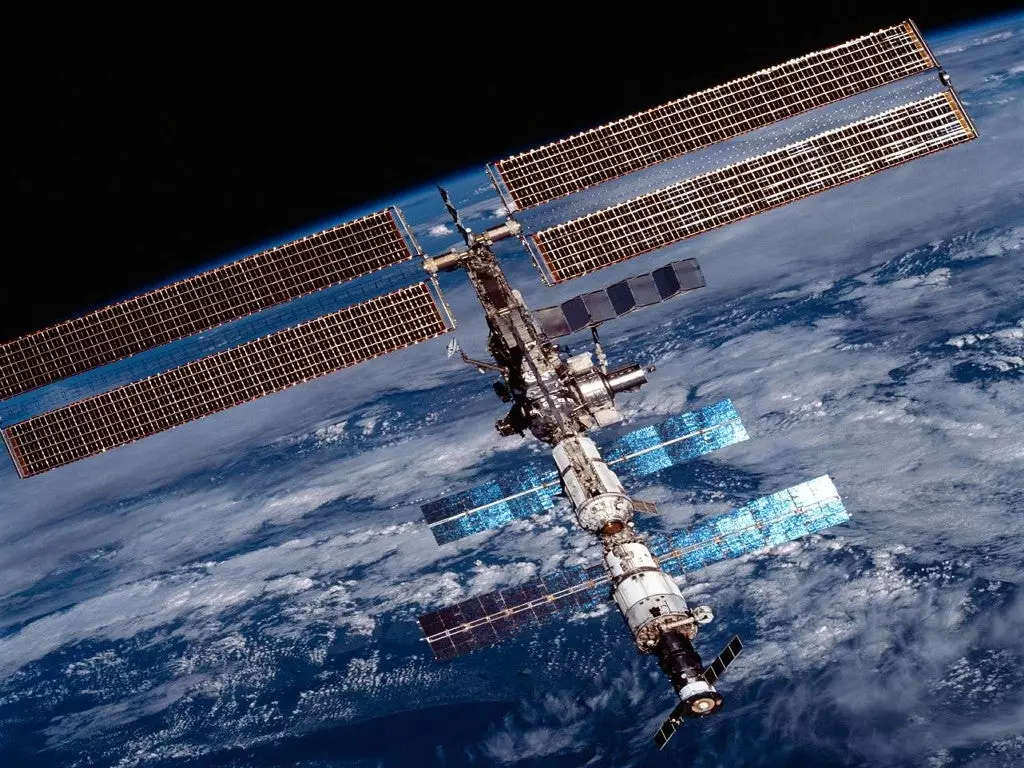 La NASA va désorbiter la station spatiale internationale en 2016 28390_1