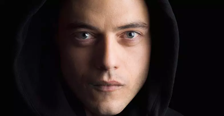 Qhov 'Mr. Robot 'Lub Caij Ob Trailer Nyob Ntawm No, Thiab Nws Zoo Li Tsiaj 28502_1