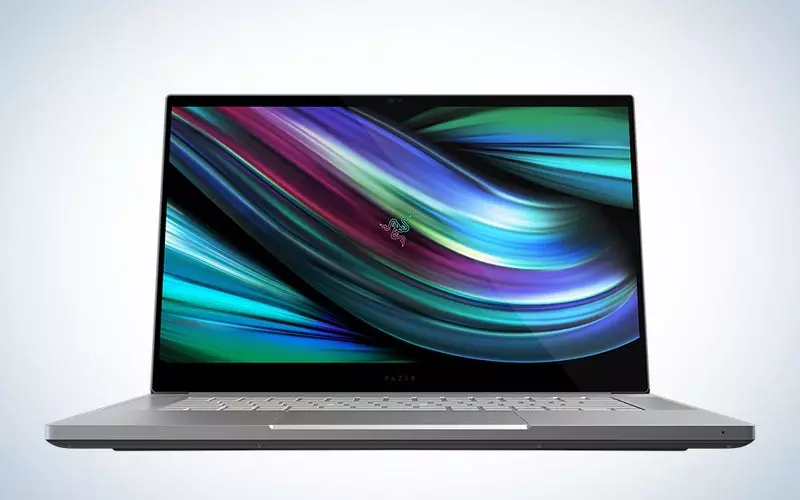 Razer Blade 15 Studio Edition é o mellor portátil para a produción musical.