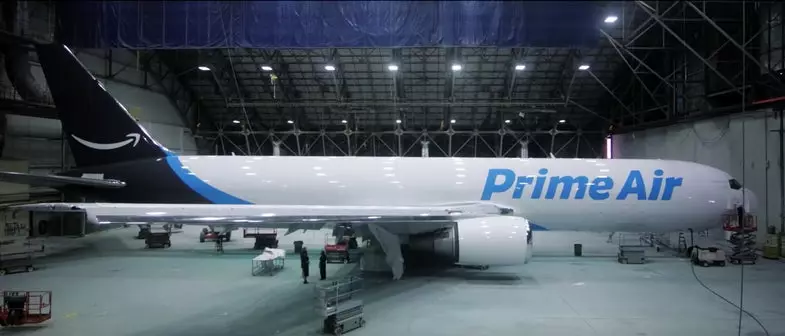 Amazon se está subiendo a los aviones antes que a los drones 48079_1