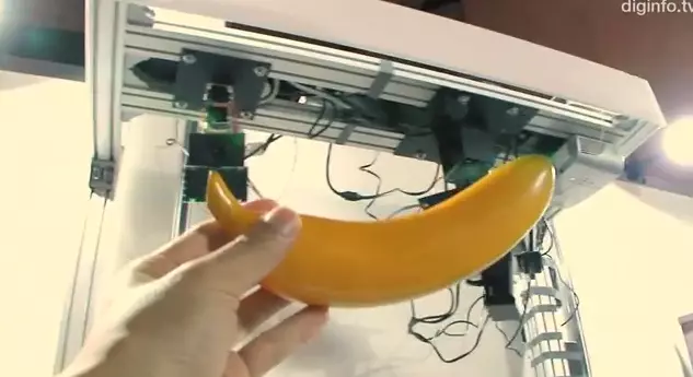 Video: un bananaphone a realtà aumentata, con una vera banana (o qualsiasi altra cosa) 67360_1