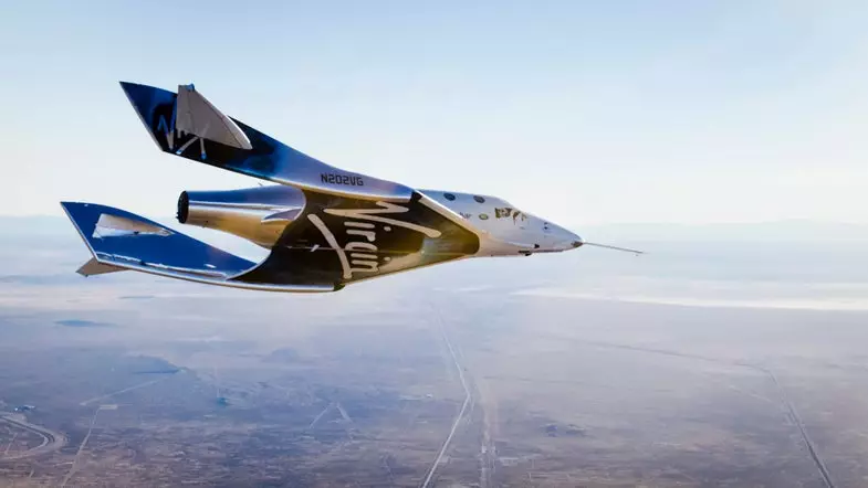 Virgin Galactic se SpaceShipTwo gly terug in die ruimtewedloop 6912_1