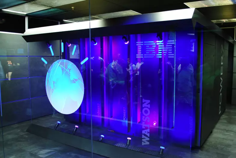 “IBM” “Mega-Intelligence Watson” -y öz smartfonyňyza getirýär 71341_1