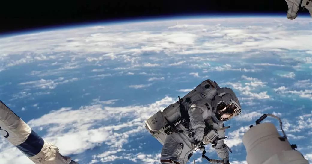 Astronauten werden am Dienstag einen Notfall-Weltraumspaziergang durchführen