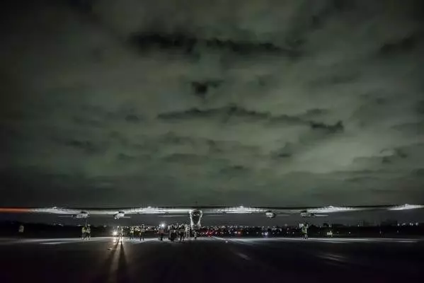 Solar Plane Inopfuura Nzvimbo Isingadzoke Pamusoro PePacific 9909_1